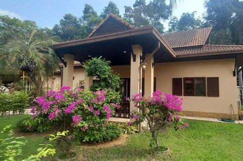 Villa in undisturbed location in well maintained Sunflower, Mae Phim ...