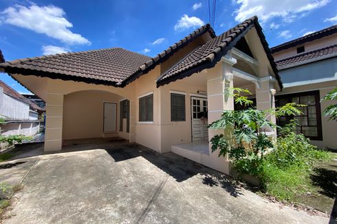 One storey house with 3 bed for rent near Meechok Plaza, Chiang Mai 📌 House for rent in Chiang ...