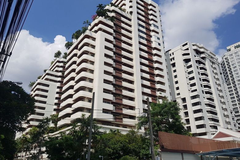 Hawaii Tower, Bangkok - 11 Condos for sale and rent | Thailand-Property