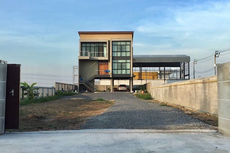 Pinthong Land Factory Warehouse, - 0 Commercials for sale and rent ...